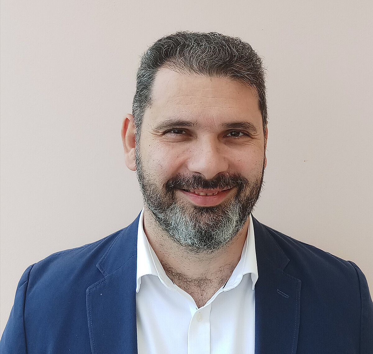 Ο Καθηγητής της Σχολής ΗΜΜΥ Δημήτριος Αγγελάκης αναλαμβάνει Διευθυντής ...